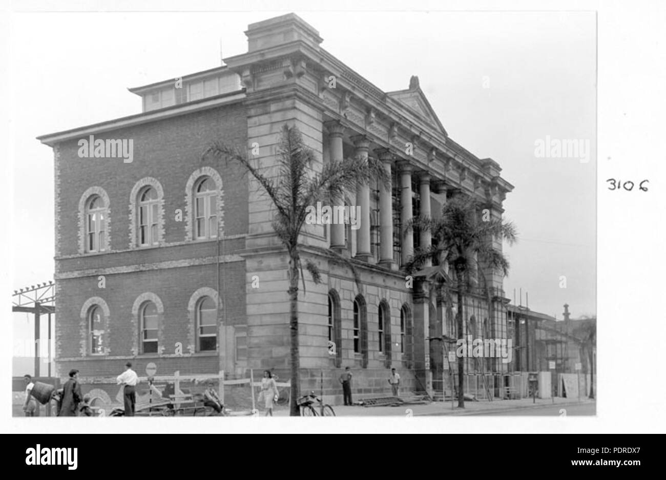 121 Queensland State Archives 6423 Construction of extensions to the ...