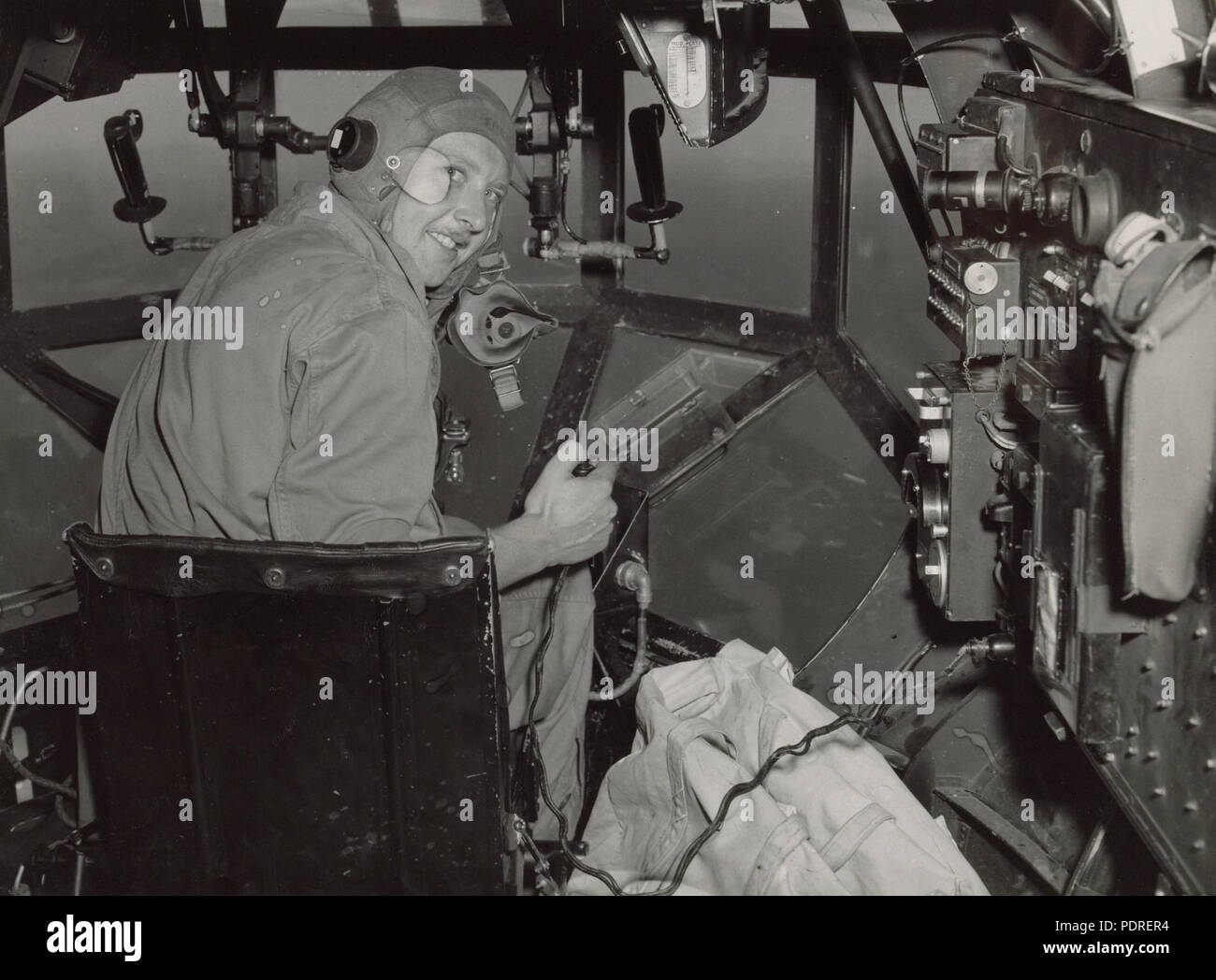 Raaf lincoln bomber hi-res stock photography and images - Alamy