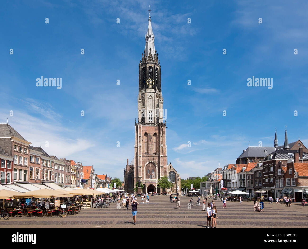 Uber den platz hi-res stock photography and images - Alamy