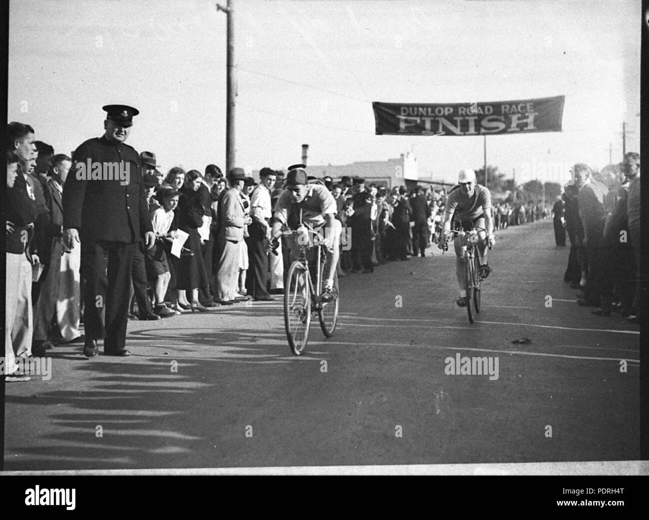 141 SLNSW 21806 Dunlop road race Stock Photo - Alamy