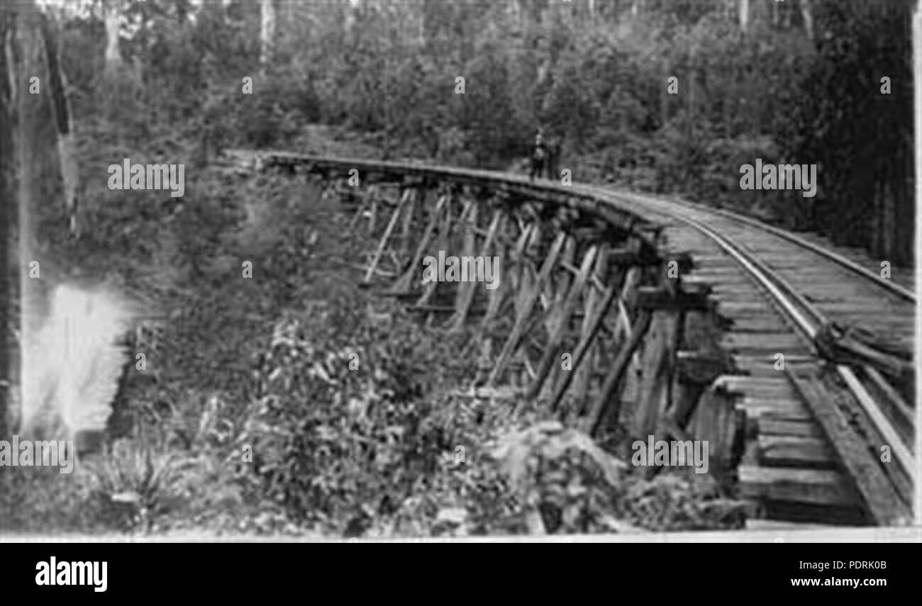 98 Powelltown tramway bridge Stock Photo - Alamy