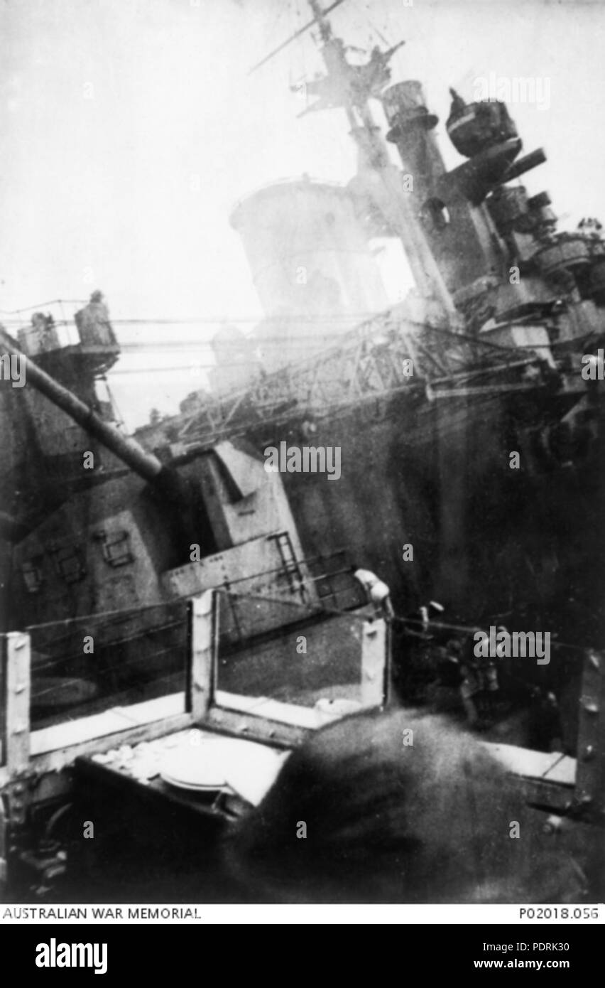 Sinking ocean Black and White Stock Photos & Images - Alamy