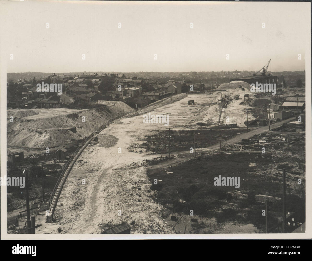 87/1353-43 Photographic print, constructing the northern approach to ...