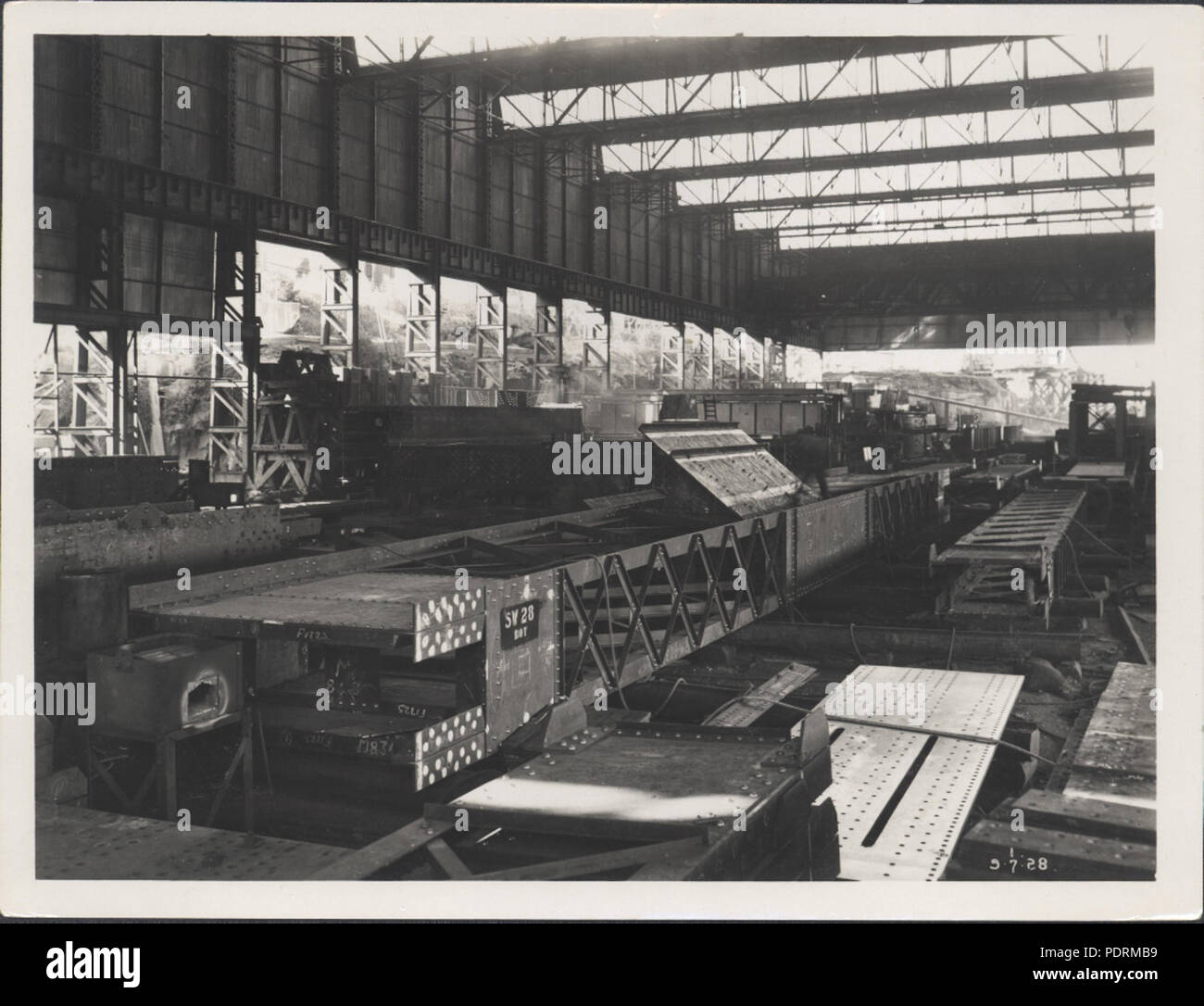 87/1353-65 Photographic print, steel girder for the Sydney Harbour ...