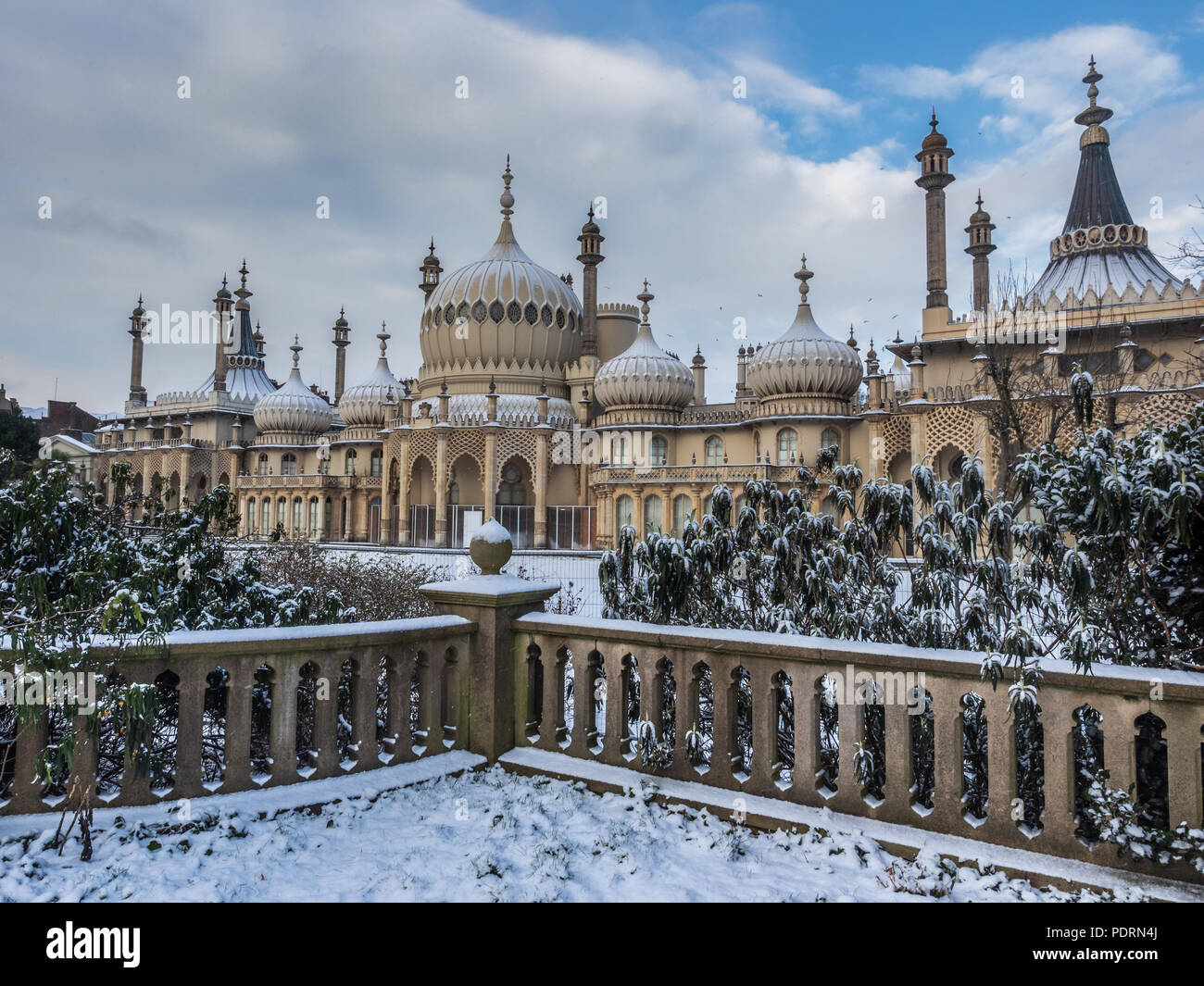 Covered pavilion hi-res stock photography and images - Alamy