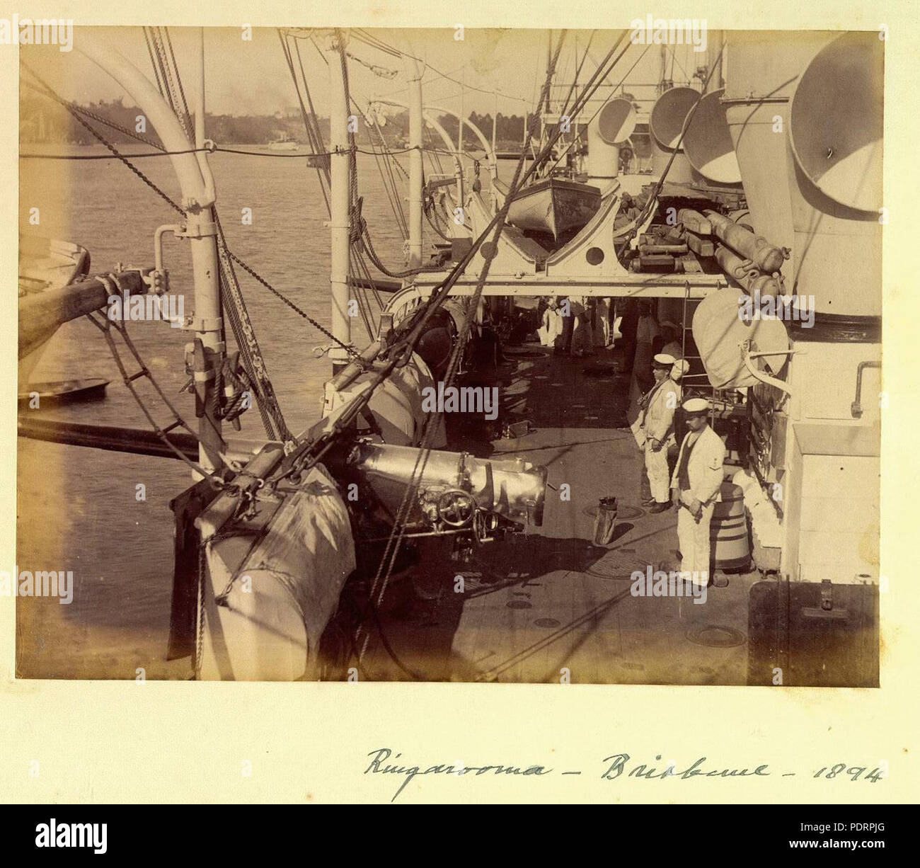 125 HMS Ringarooma QF 4.7 inch gun and crew Brisbane 1894 Stock Photo ...