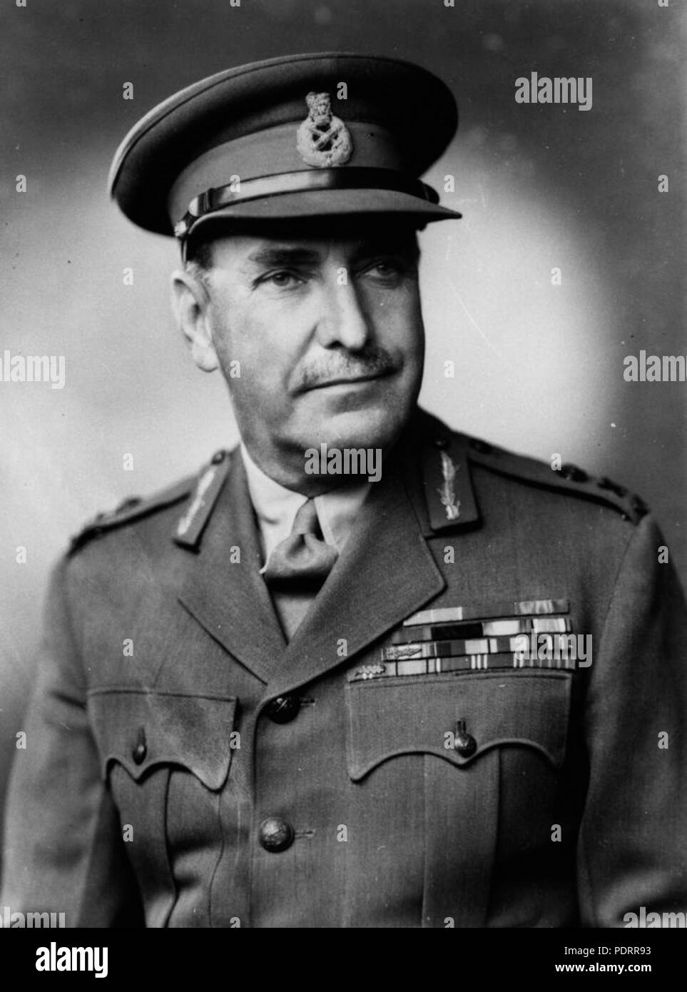 John lavarack hi-res stock photography and images - Alamy