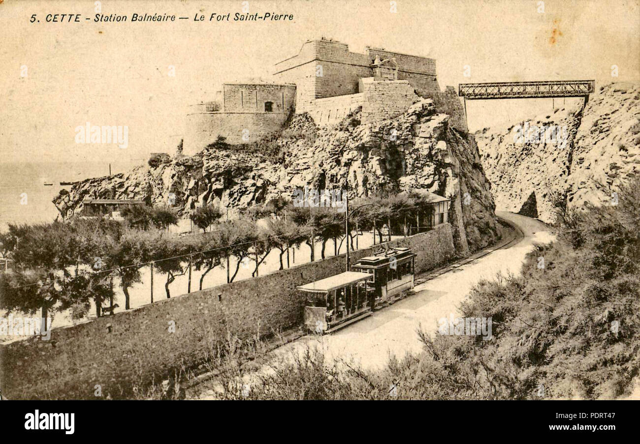 160 INCONNU 5 - CETTE - Station balnéaire - Le Fort Saint-Pierre Stock ...