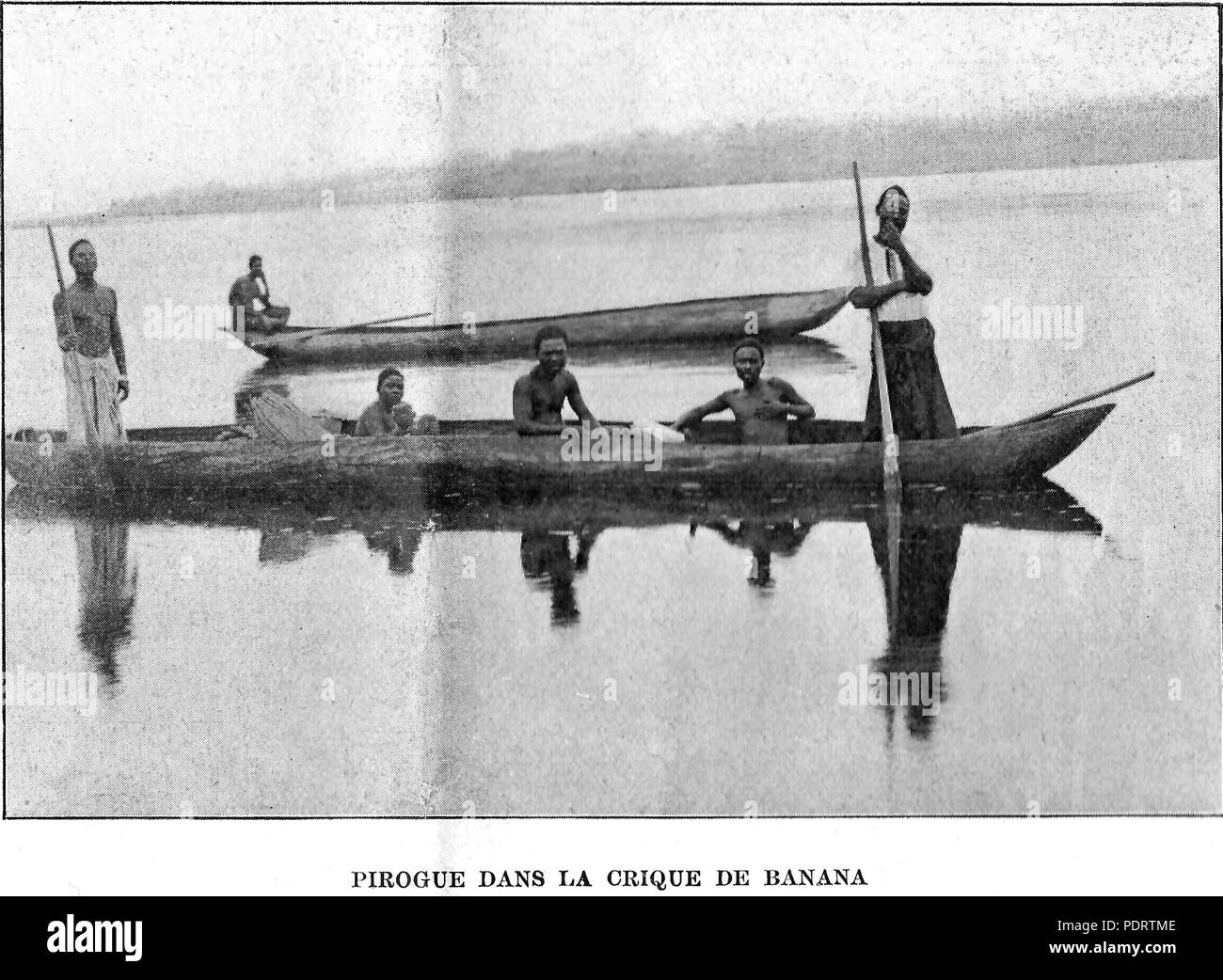 La pirogue Black and White Stock Photos & Images - Alamy