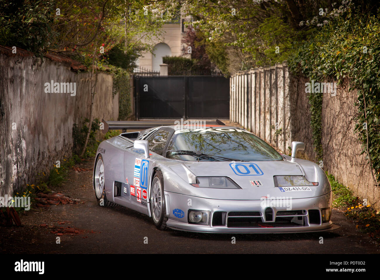 Bugatti eb110 imsa racecar hi-res stock photography and images - Alamy