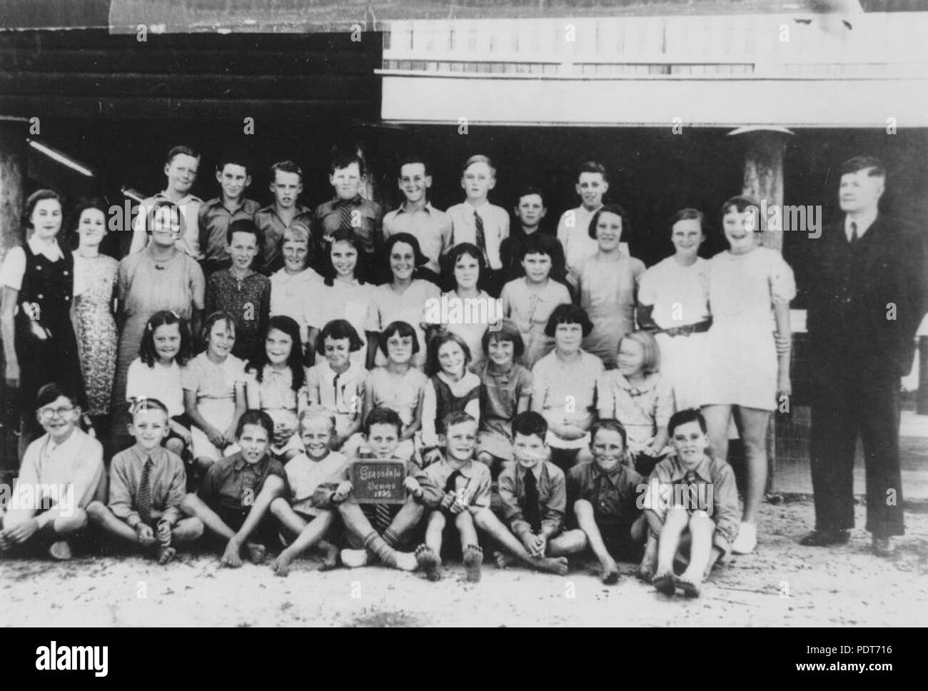 1930s school classroom hi-res stock photography and images - Alamy