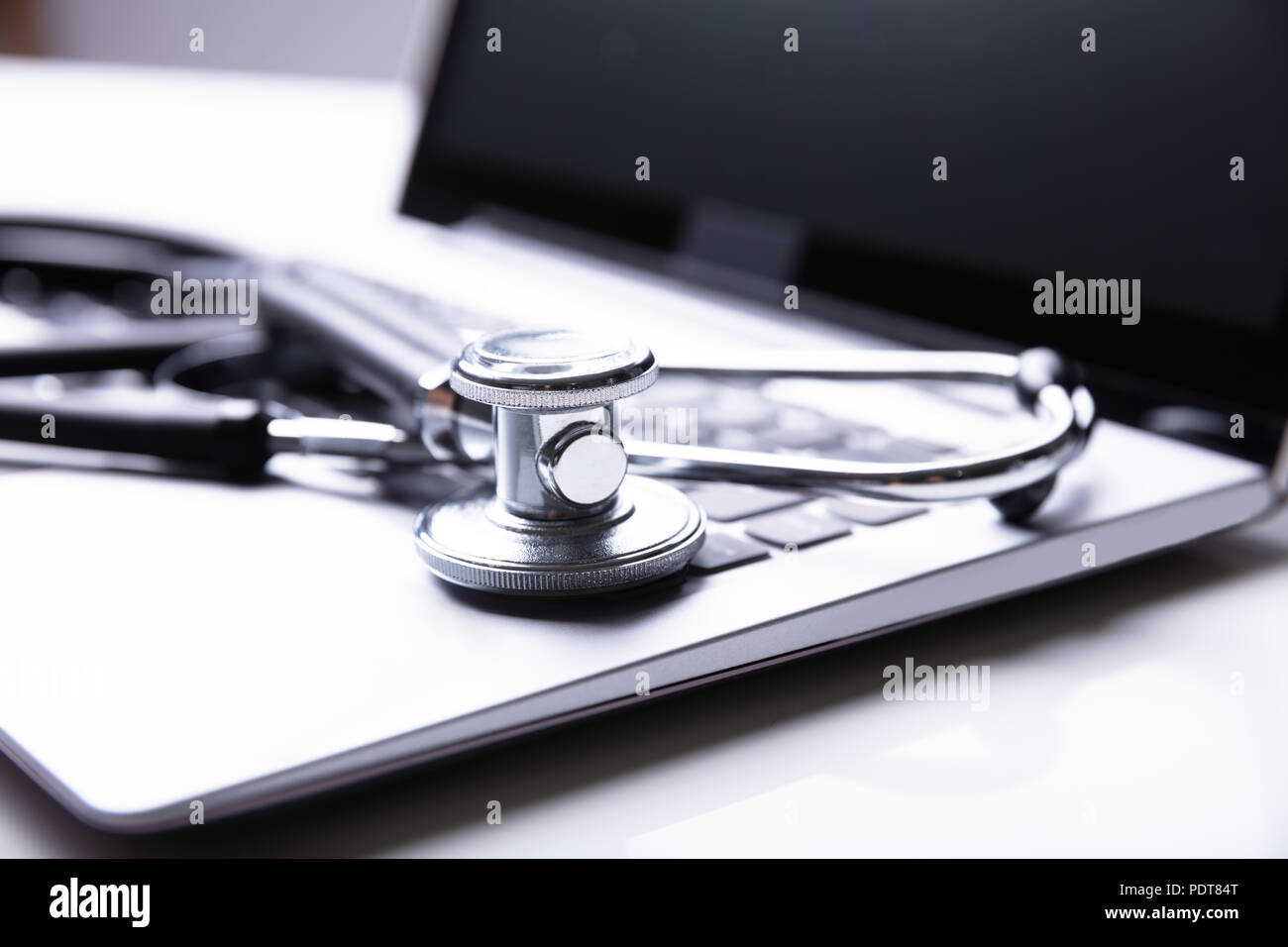 Close up diagnostic software hi-res stock photography and images - Alamy