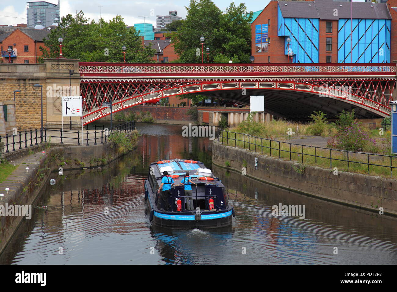 Crown point bridge in leeds hi-res stock photography and images - Alamy