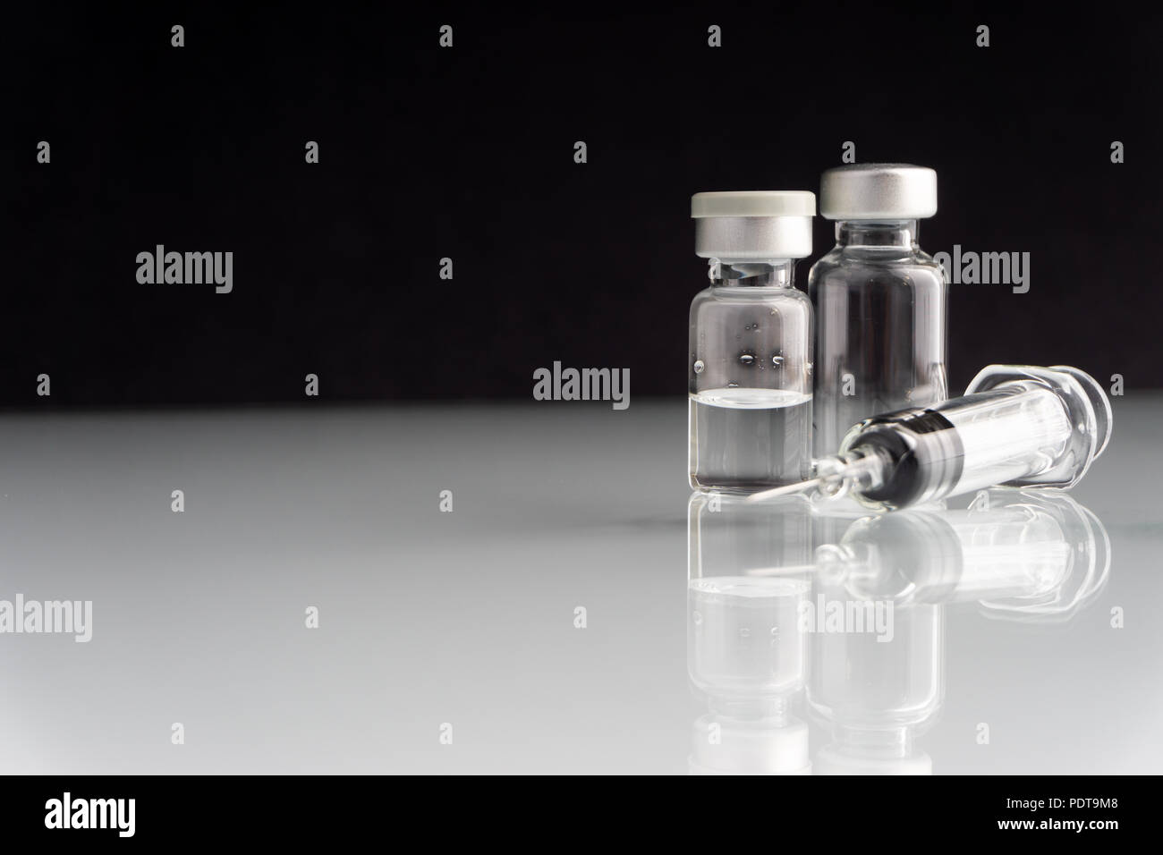 Insulin Ampoules Stock Photos & Insulin Ampoules Stock Images - Alamy