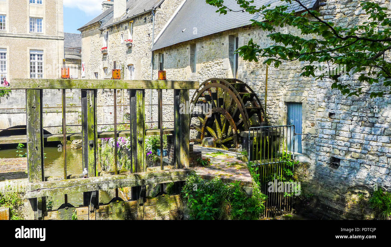Old water wheel hi-res stock photography and images - Alamy
