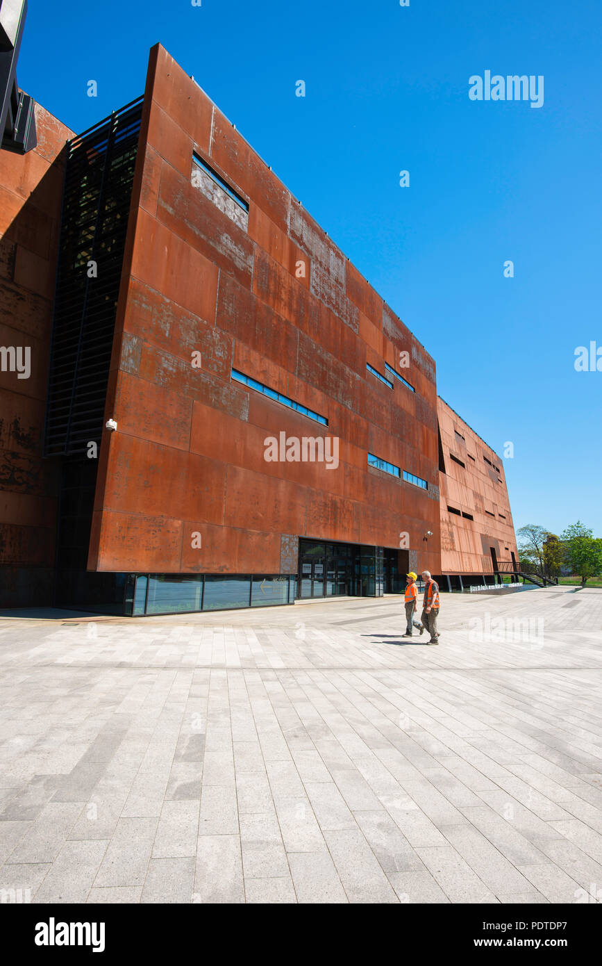 View of the exterior of the Gdansk European Solidarity Centre building ...