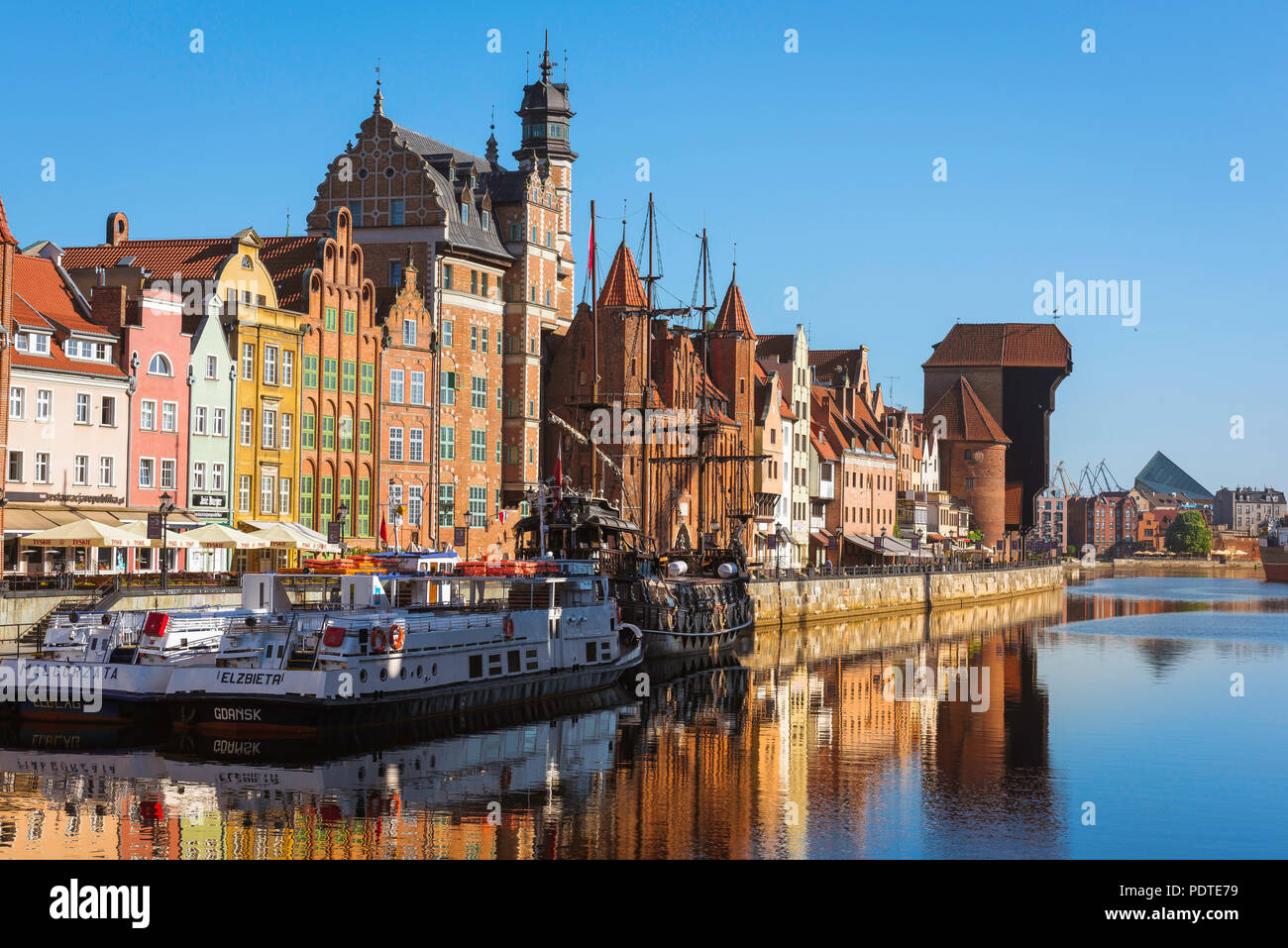 Gdansk river, view of the Motlawa waterfront in the historical Old Town ...