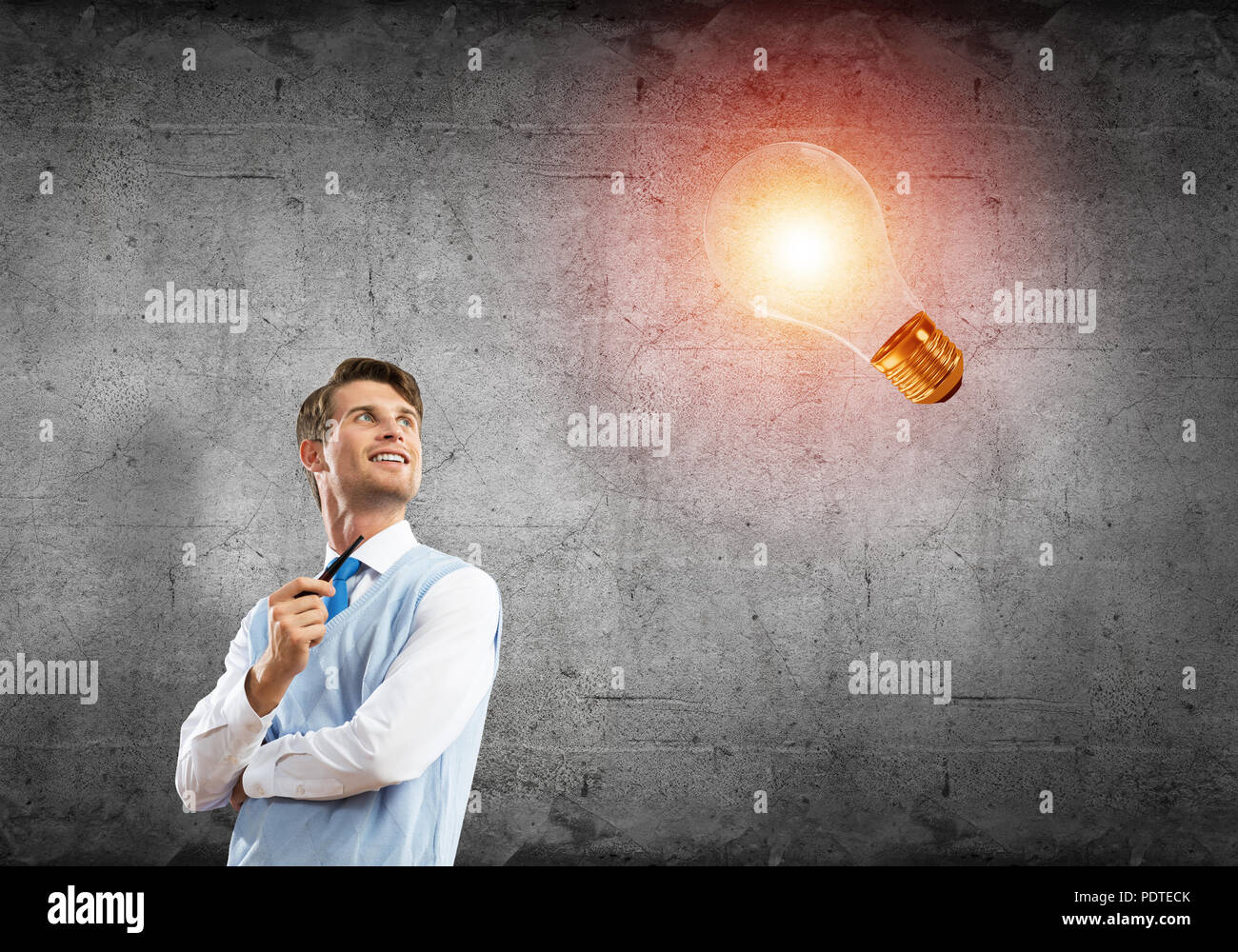 Tie the bulb hi-res stock photography and images - Alamy