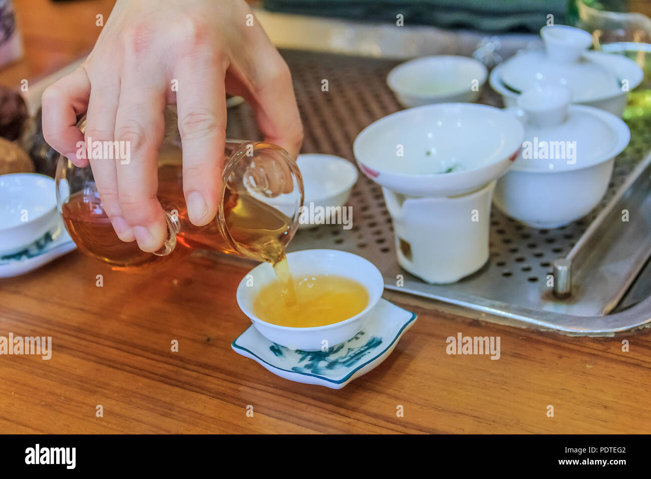 Kung fu tea hi-res stock photography and images - Alamy