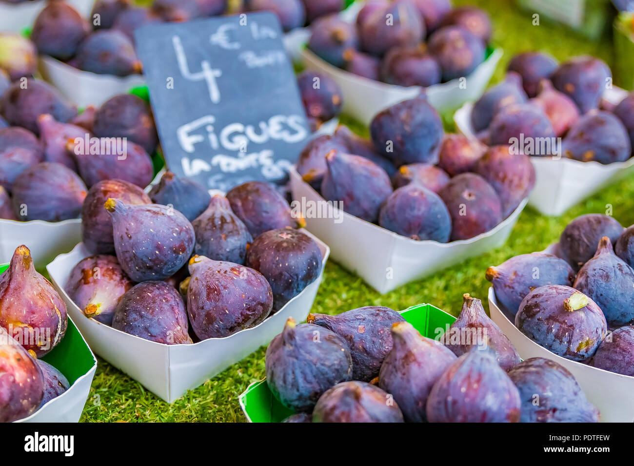 Handwritten price tag hi-res stock photography and images - Alamy