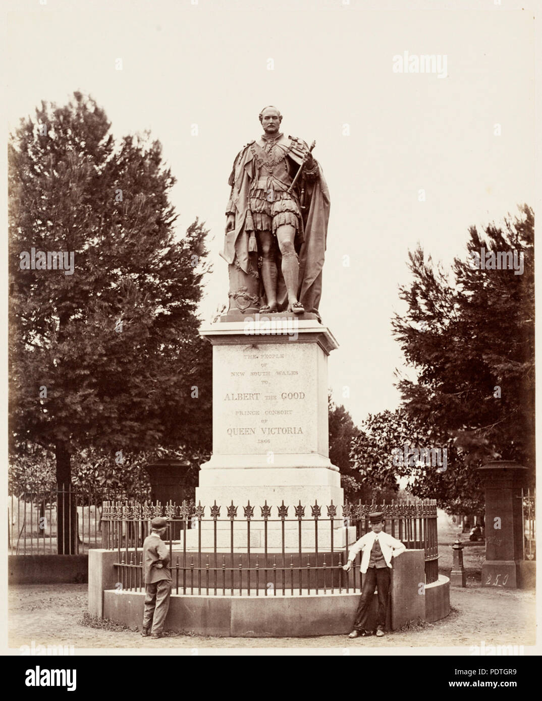 Prince alberts statue hi-res stock photography and images - Alamy