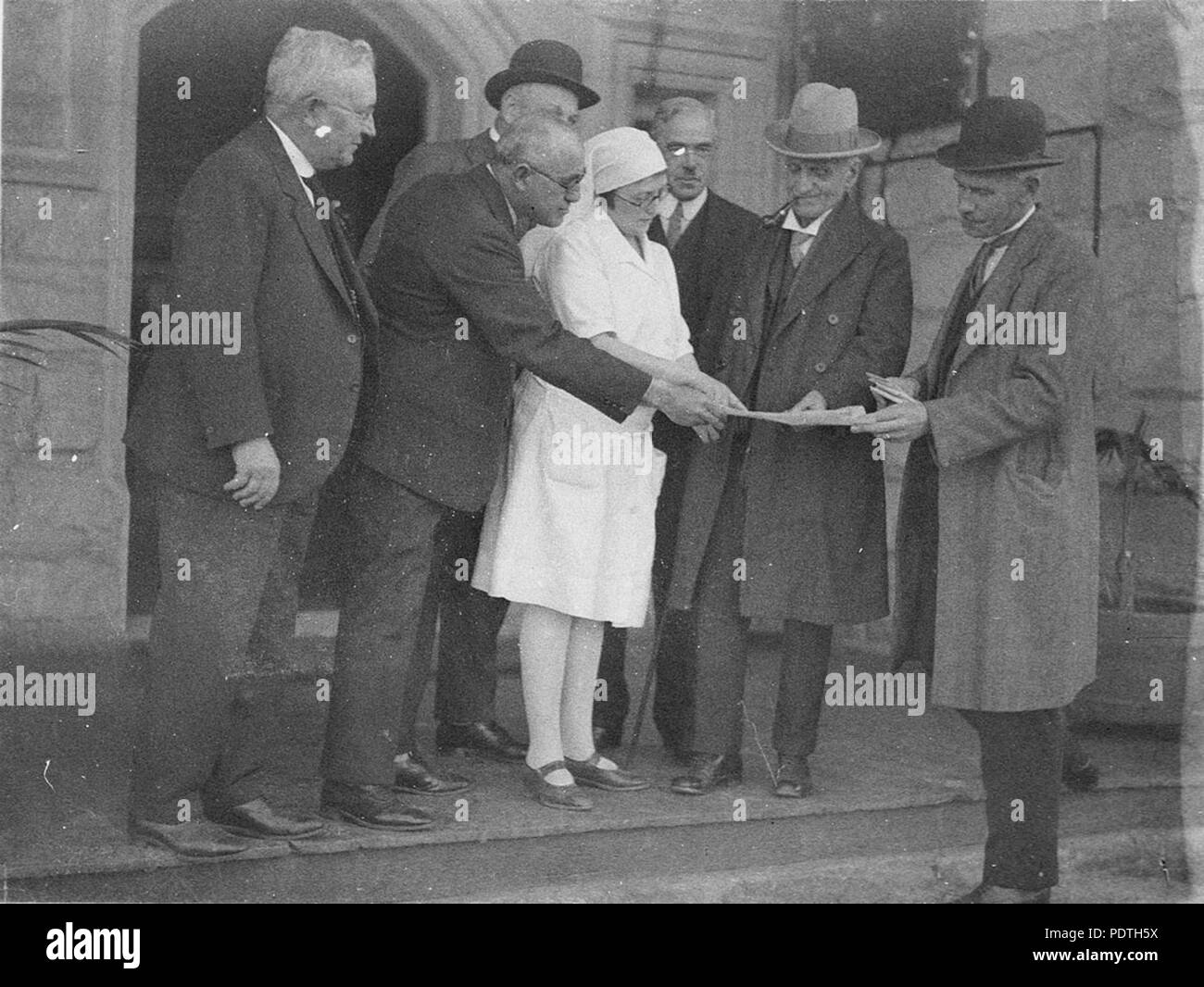 Handing over documents hi-res stock photography and images - Alamy