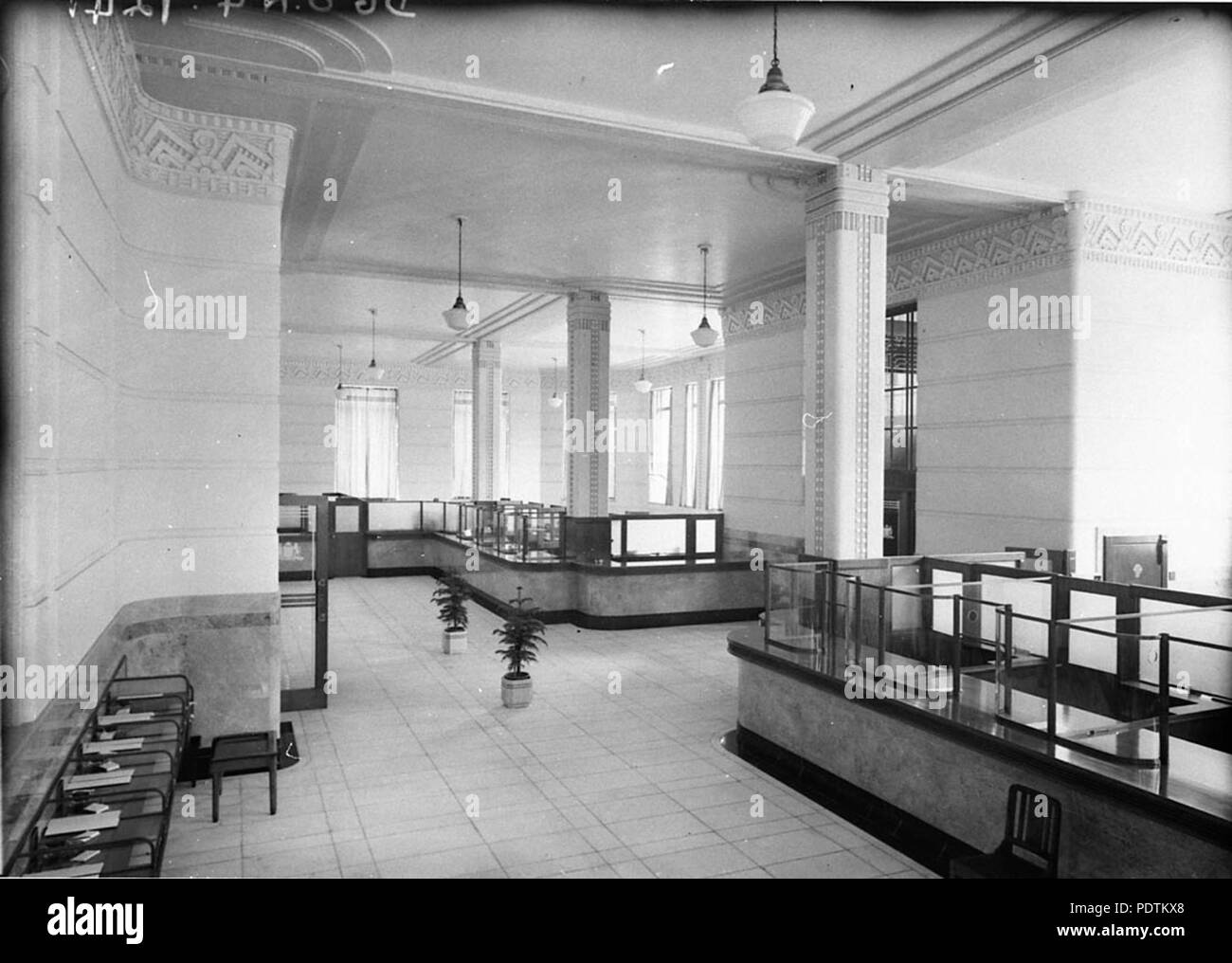 184 SLNSW 8091 Interior Commonwealth Trading Bank Martin Place Stock ...
