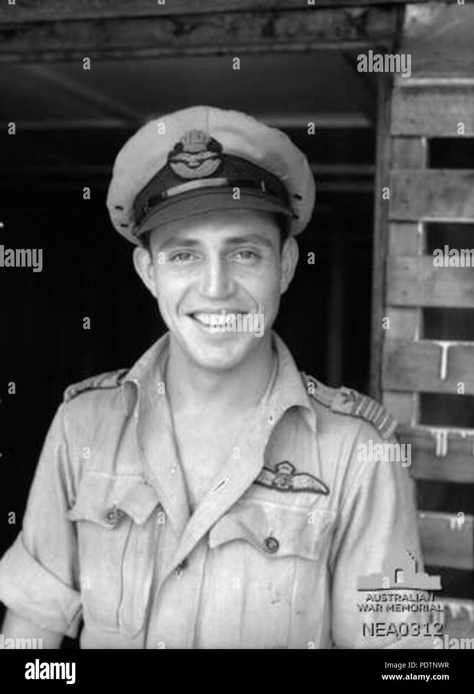 Squadron leader hi-res stock photography and images - Alamy