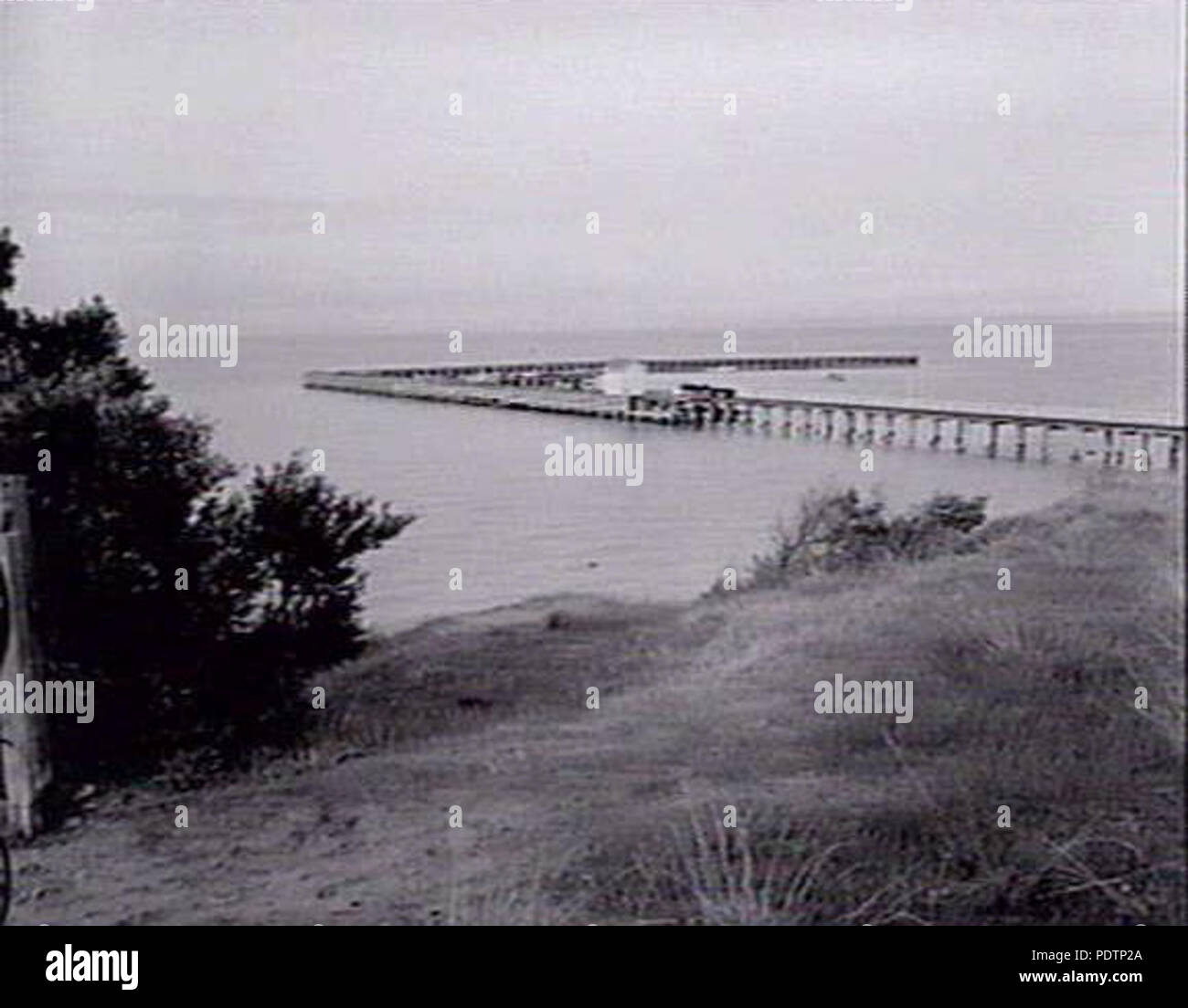 St leonards pier hi-res stock photography and images - Alamy