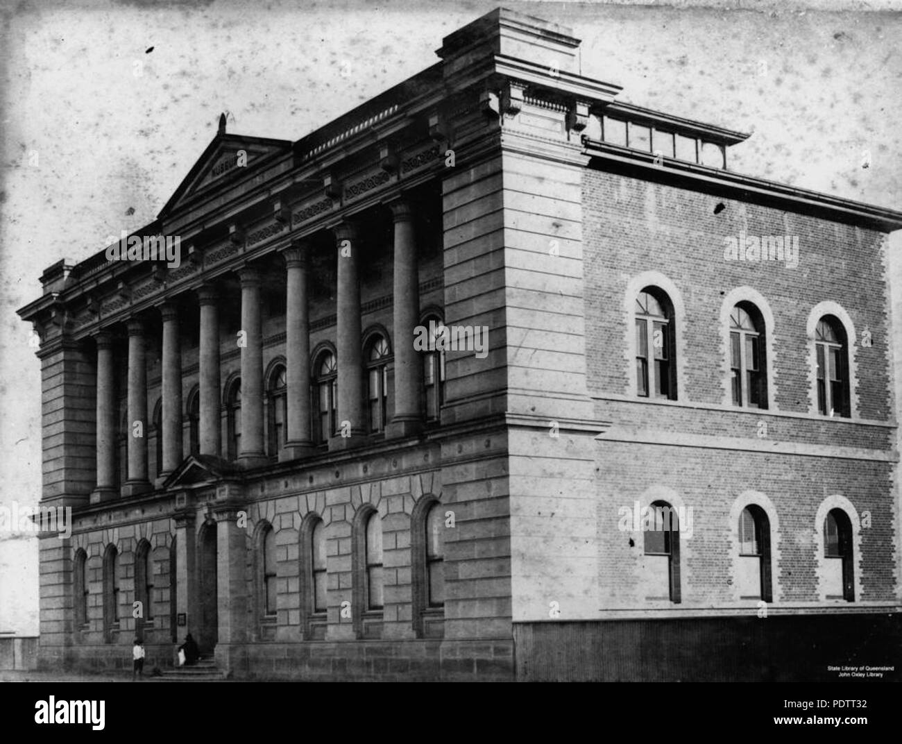 204 StateLibQld 1 109492 Old Queensland Museum, William Street ...