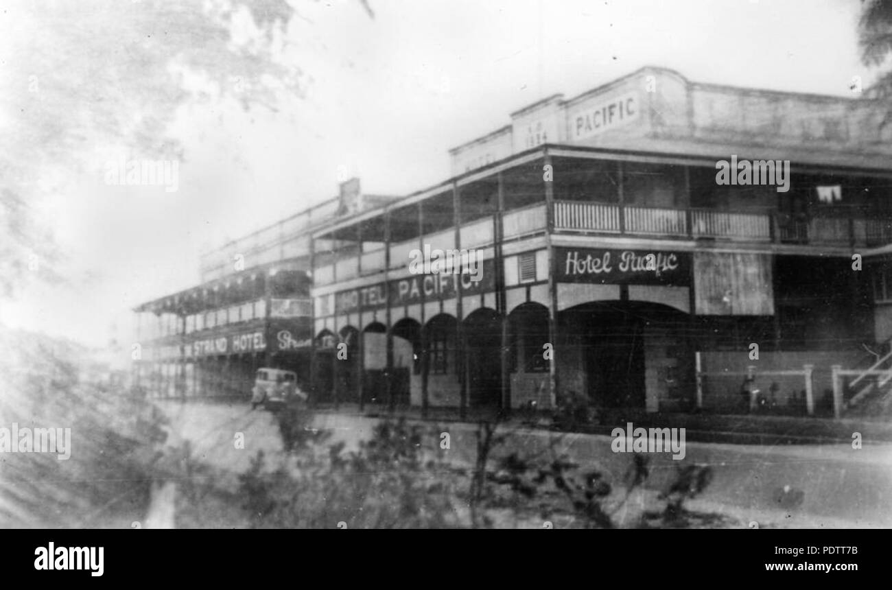 Cairns vintage Black and White Stock Photos & Images - Alamy