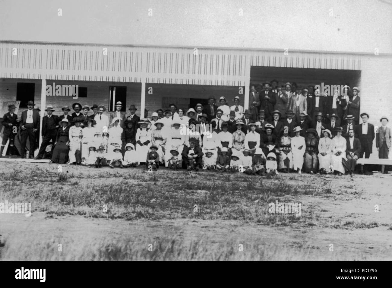 218 people hi-res stock photography and images - Alamy