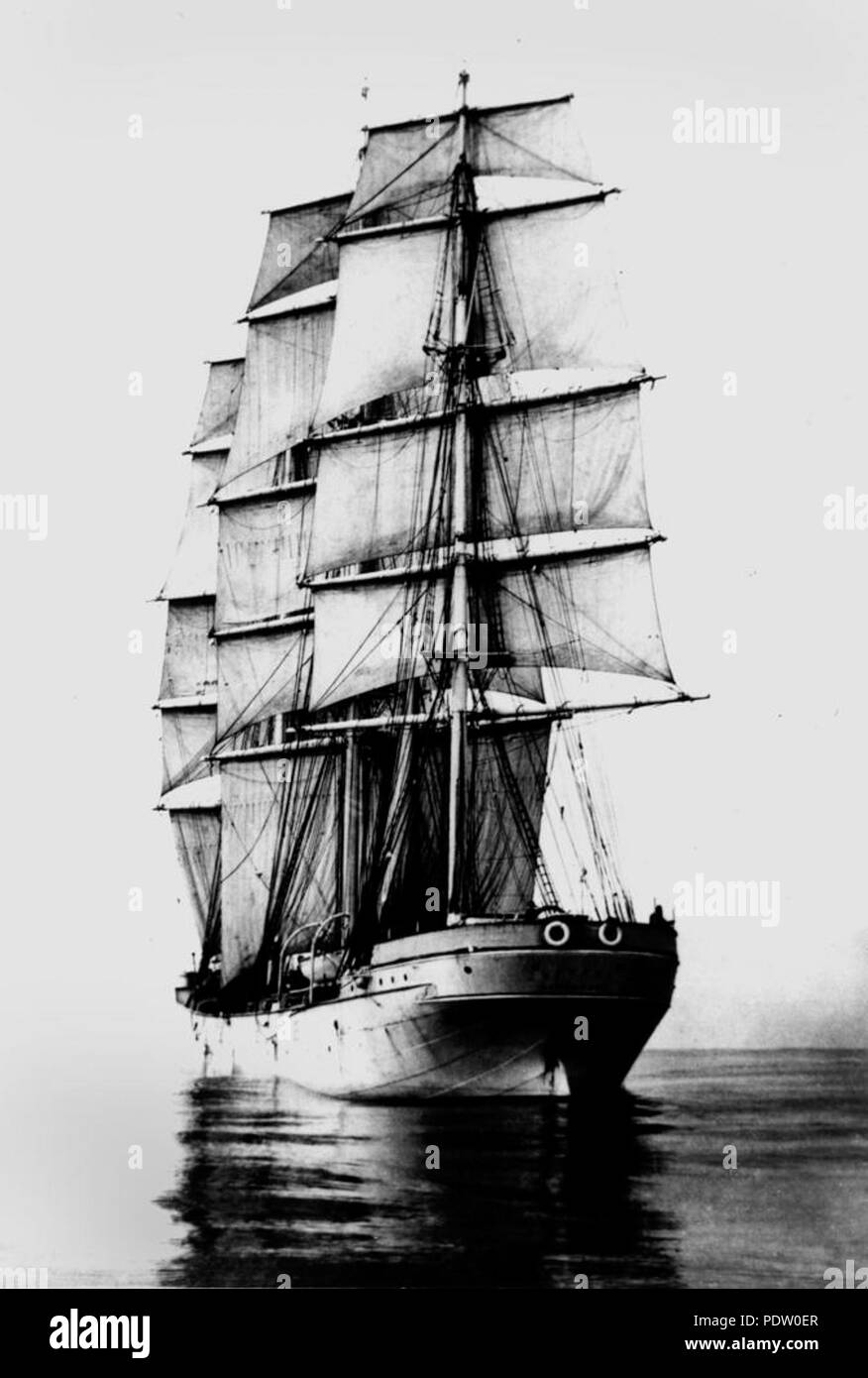 Mersey ship hi-res stock photography and images - Alamy