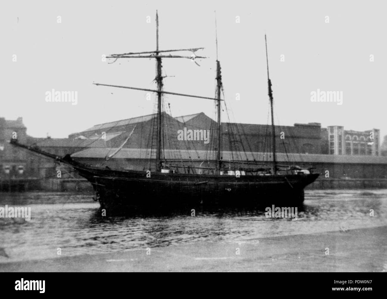 Ship anna hi-res stock photography and images - Alamy
