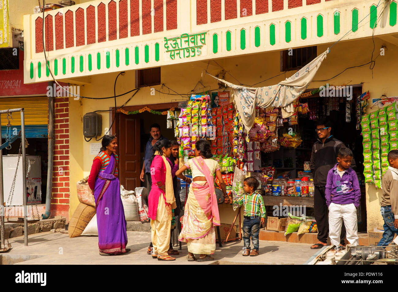 Indian traditional shop hi-res stock photography and images - Alamy