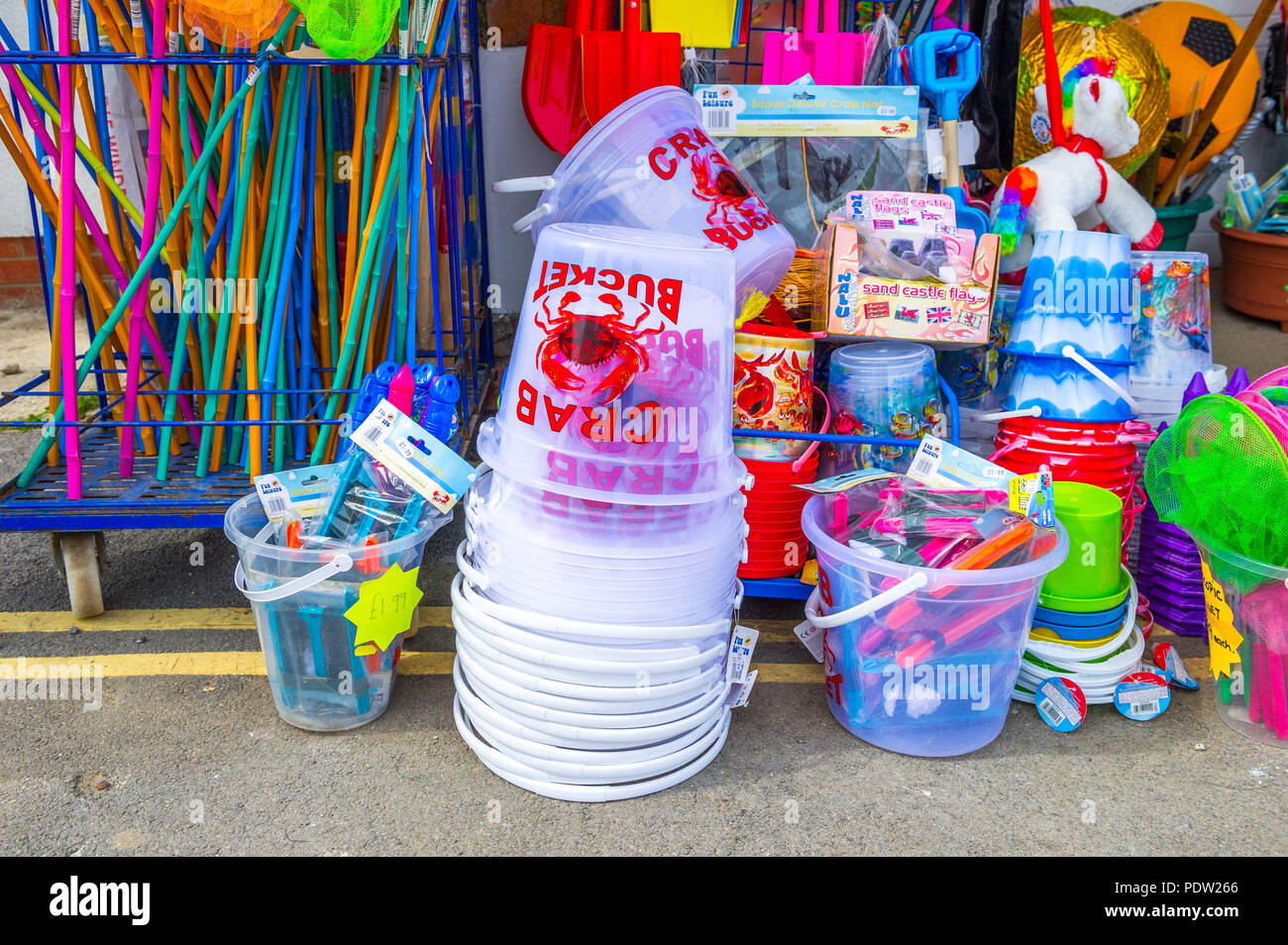 Plastic bucket buckets hi-res stock photography and images - Alamy