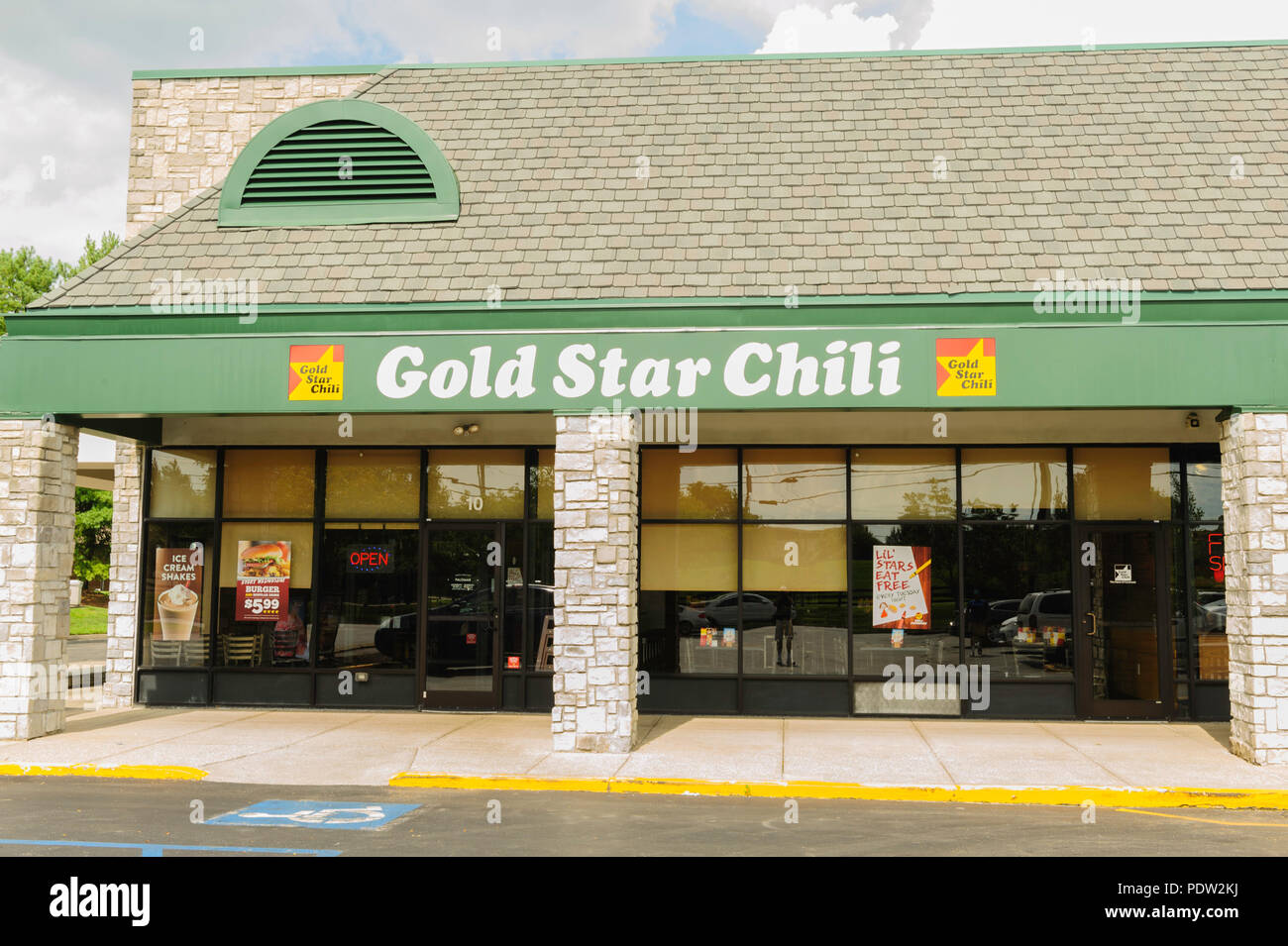 Gold star chili hi-res stock photography and images - Alamy