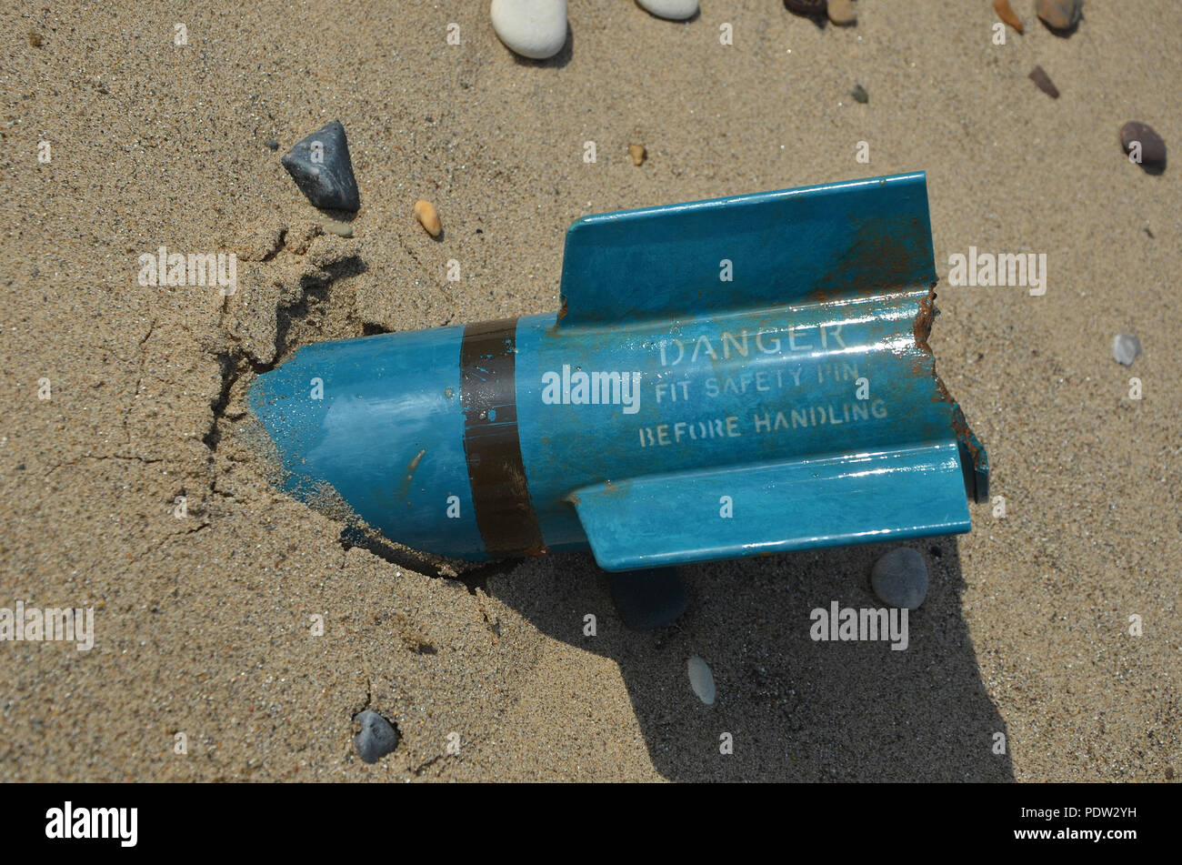 25 pound bomb hi-res stock photography and images - Alamy