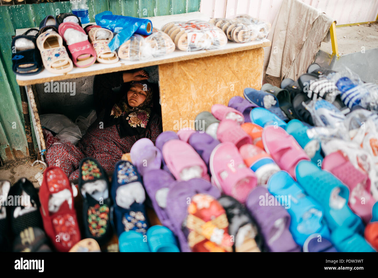 People on the Osh bazaar in Bishkek Stock Photo - Alamy