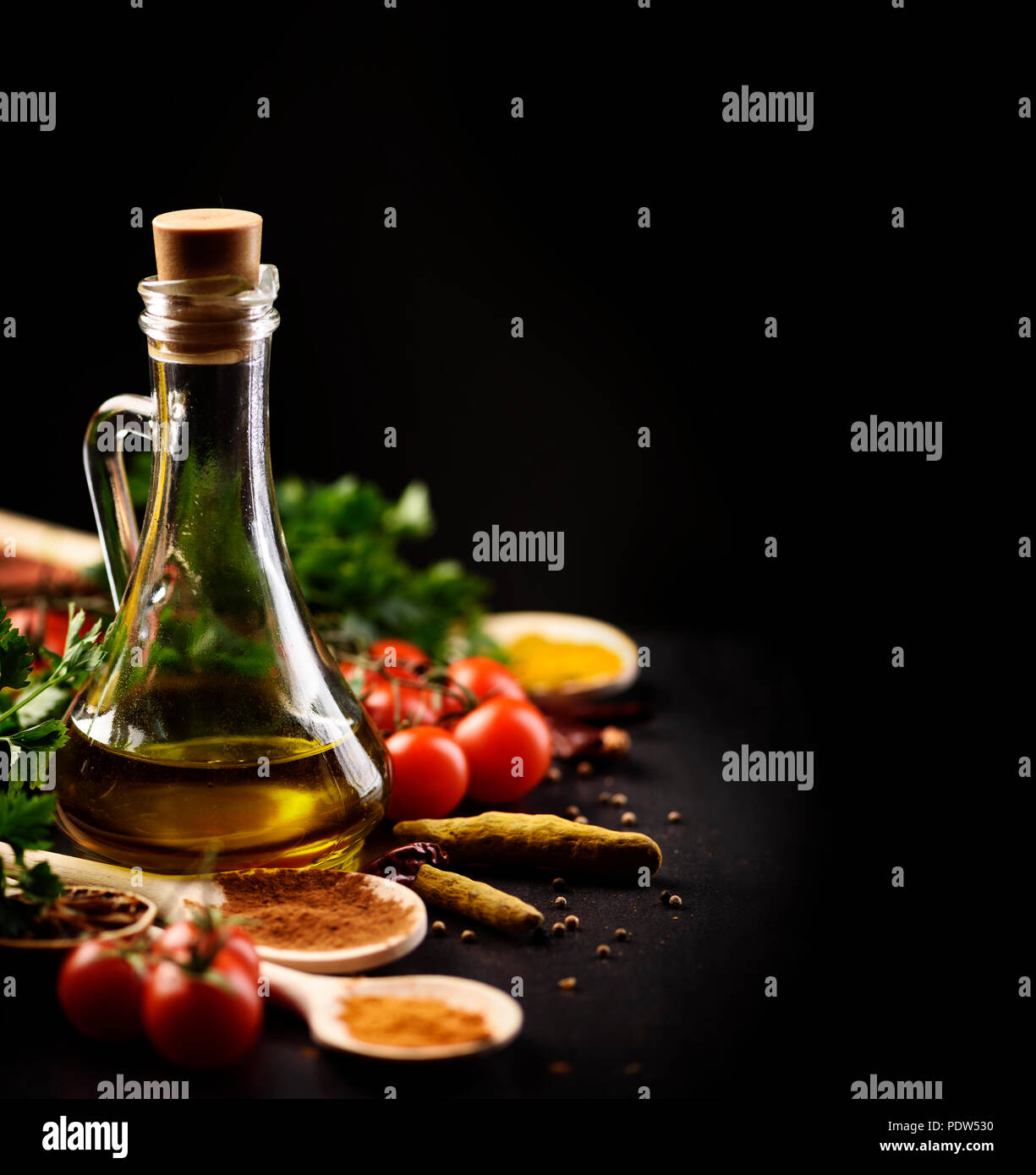 Spices herbs various colors hi-res stock photography and images - Alamy