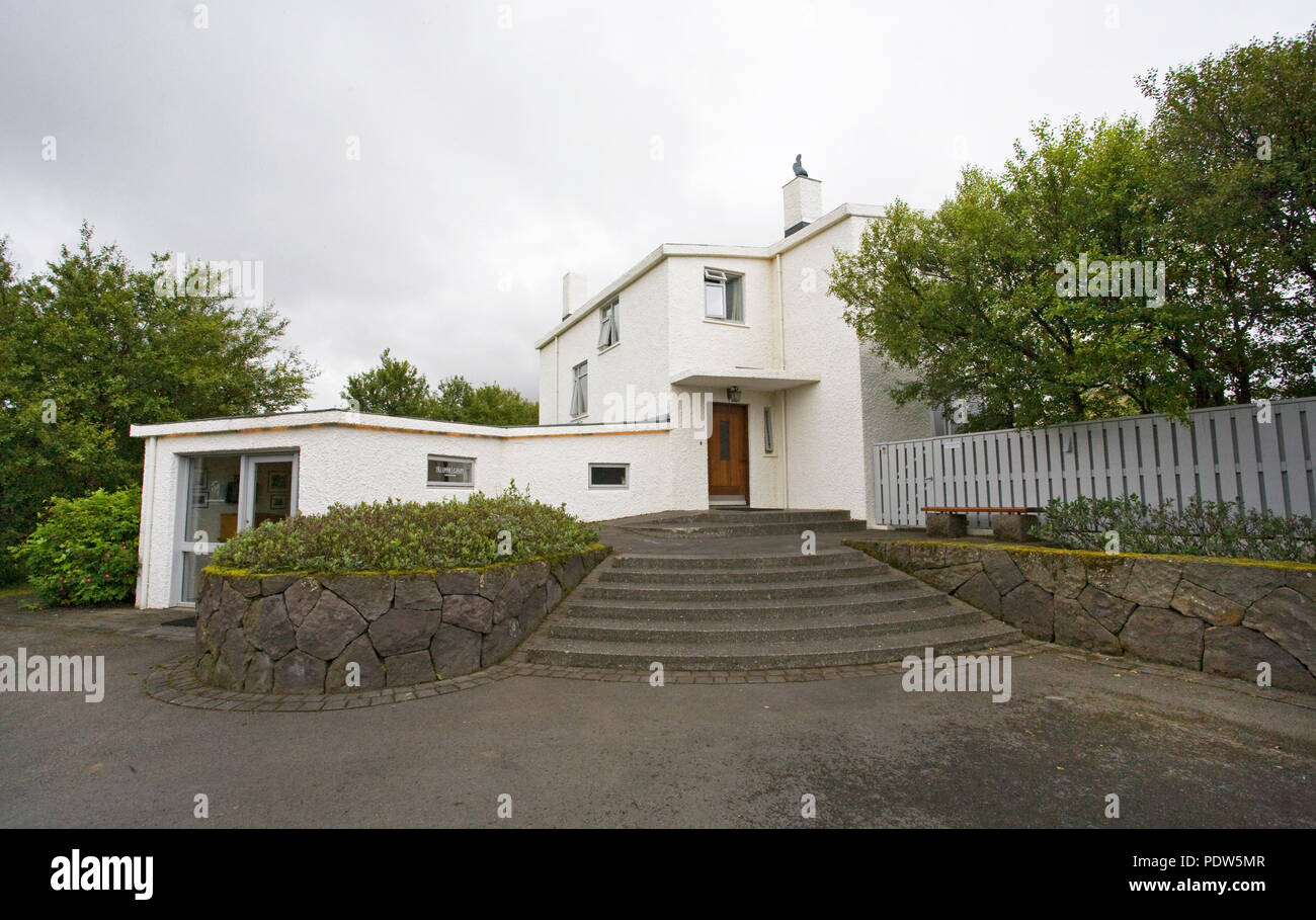 Laxness hi-res stock photography and images - Alamy