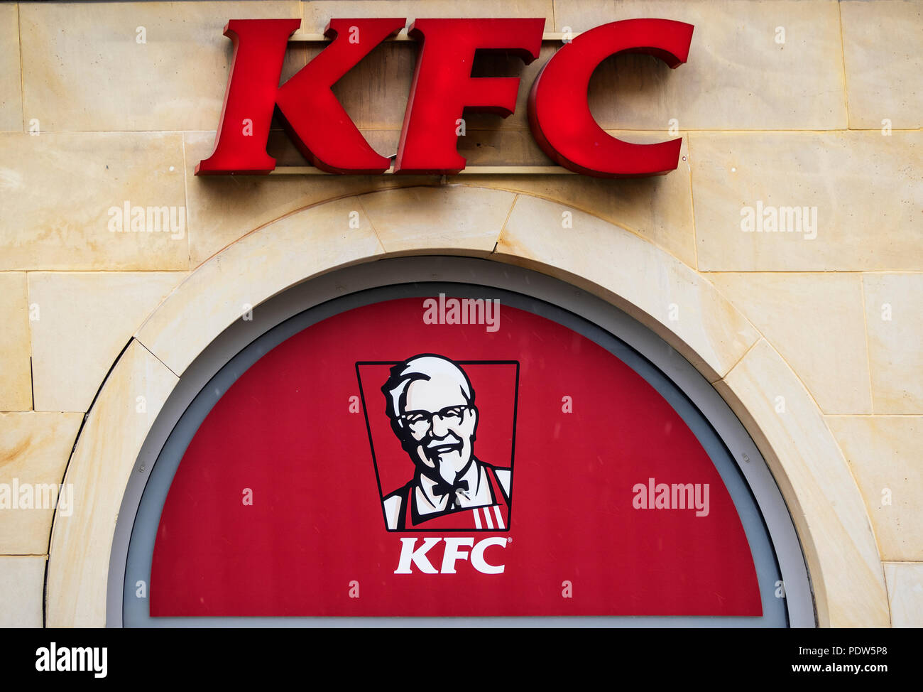 Kfc sign hi-res stock photography and images - Alamy
