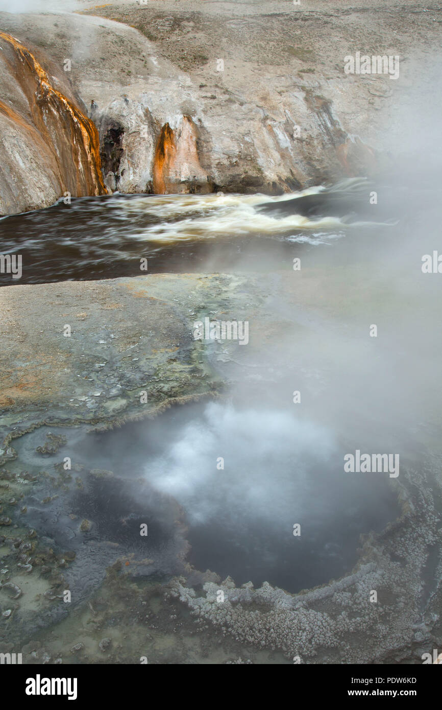 Chinese hot springs hi-res stock photography and images - Alamy