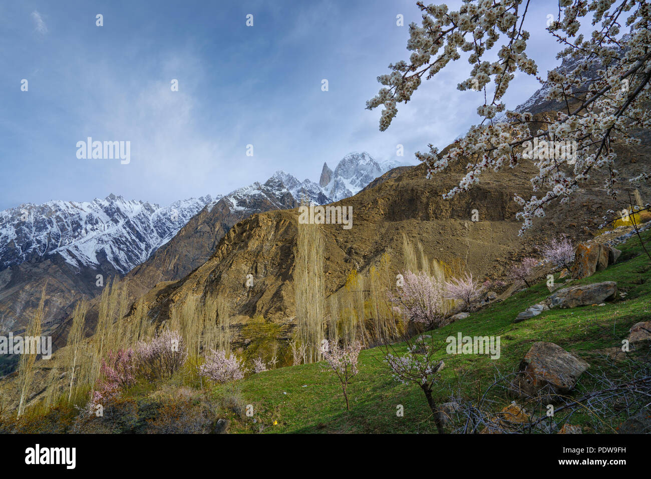 Beautiful landscape of pakistan hi-res stock photography and images - Alamy
