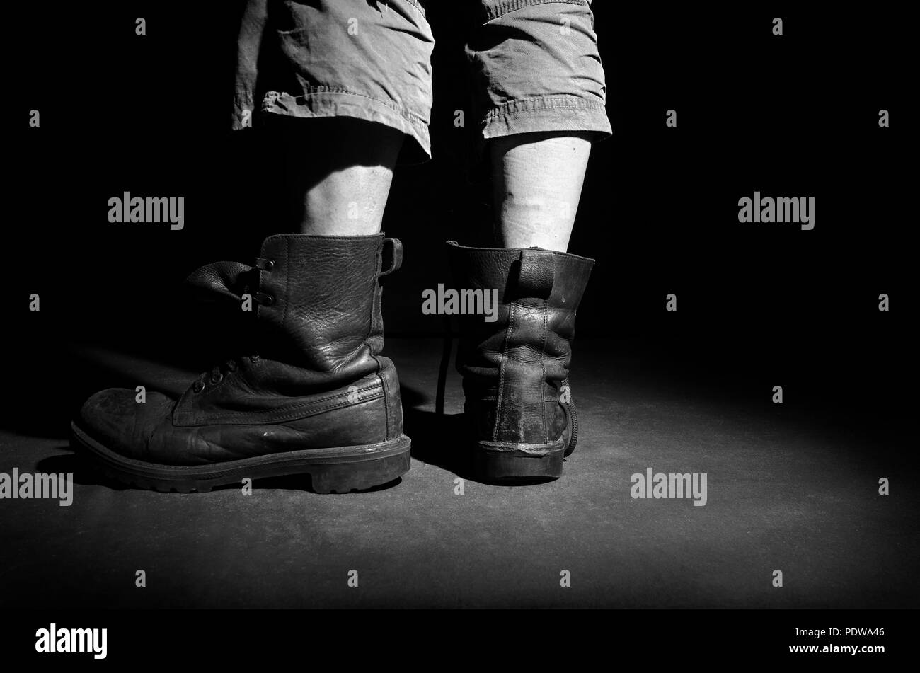 Mens legs hi-res stock photography and images - Alamy