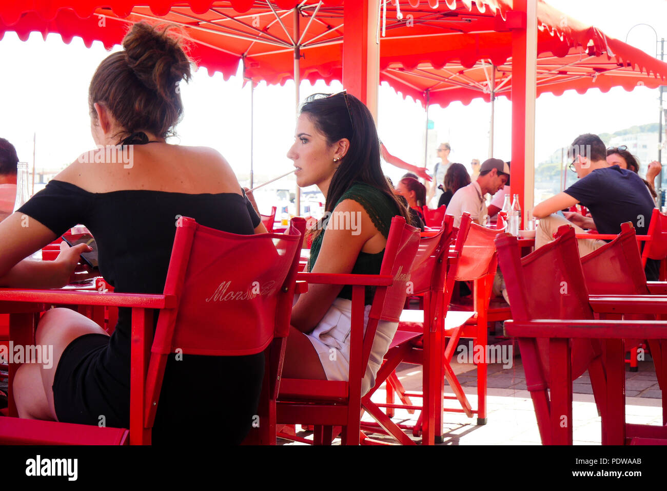 Monsieur brun cafe hi-res stock photography and images - Alamy