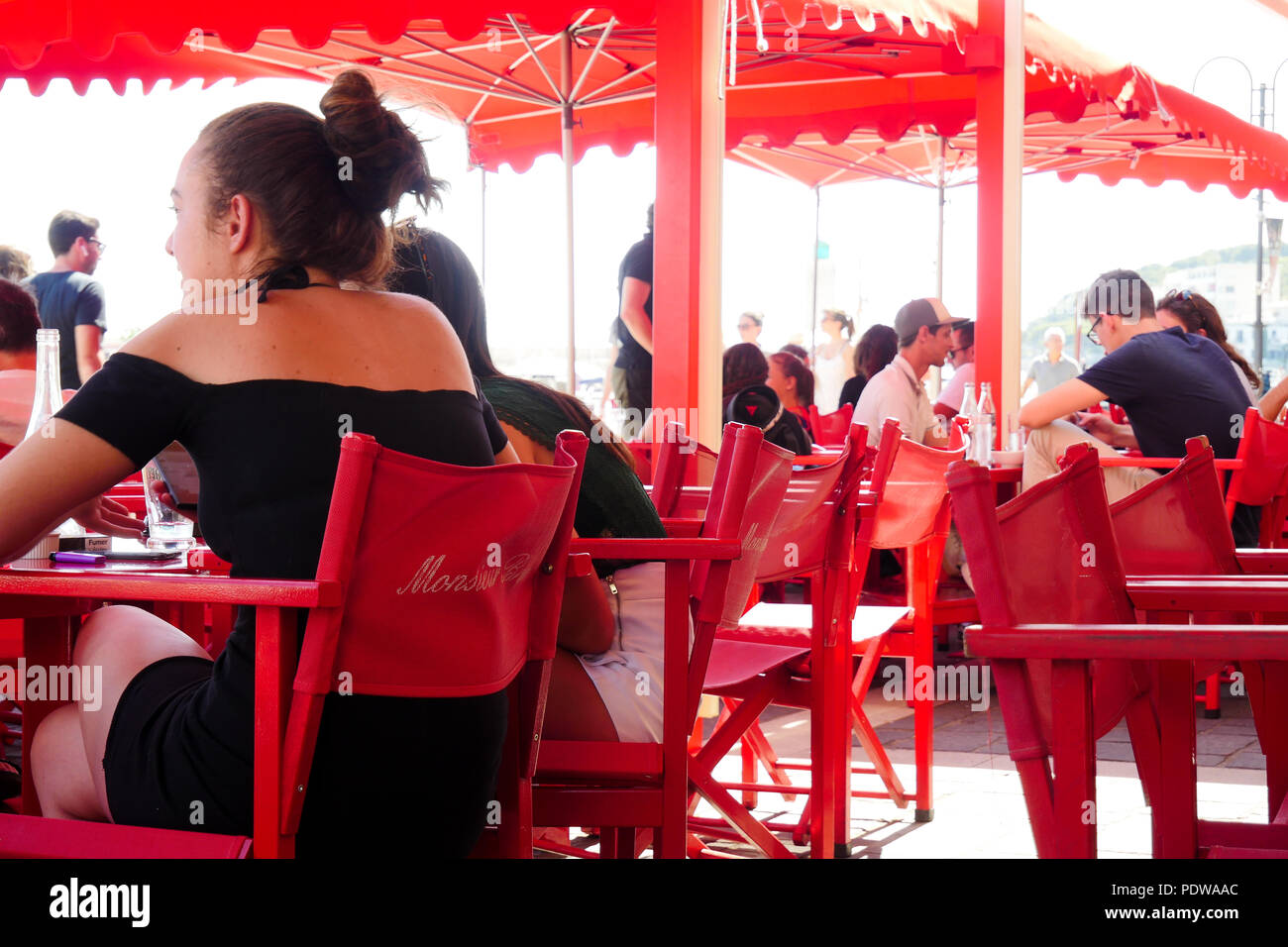 Monsieur brun cafe hi-res stock photography and images - Alamy