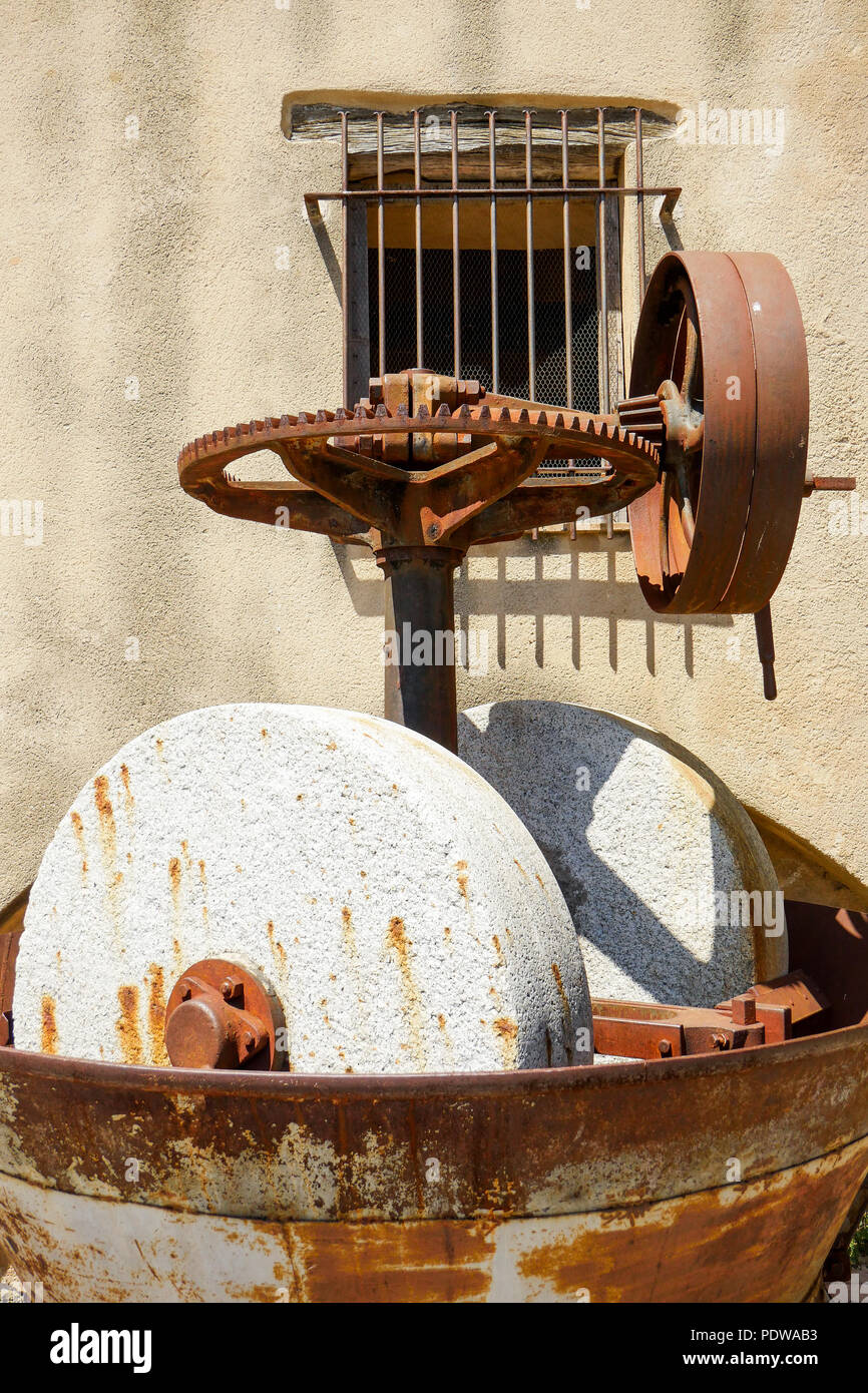 Ancienne tradition ancienne hi-res stock photography and images - Alamy