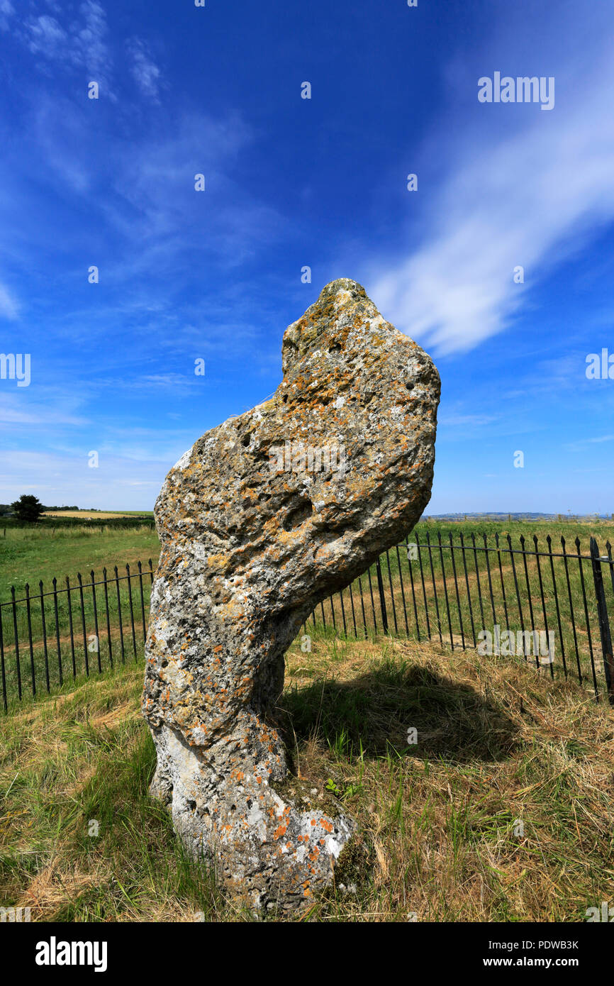 Men chipping stone hi-res stock photography and images - Alamy