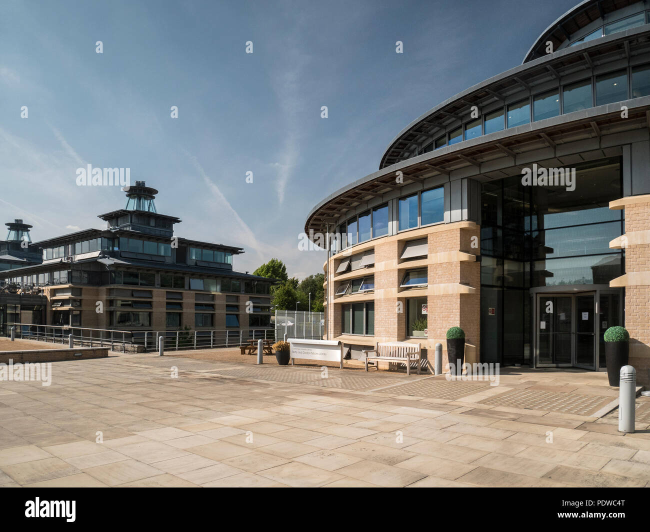 Betty & Gordon Moore library in the Isaac Newton institute for ...